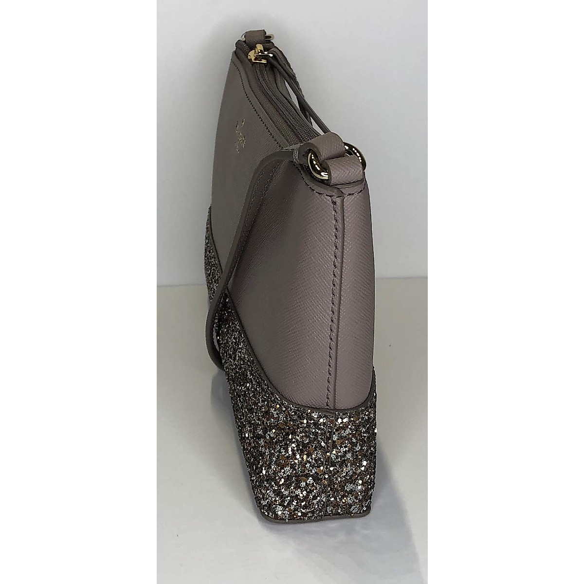 Kate Spade New York Greta Court Ramey WKRU5693 bundled with matching Graham Card Case Wallet WLRU5200 (City Scape)