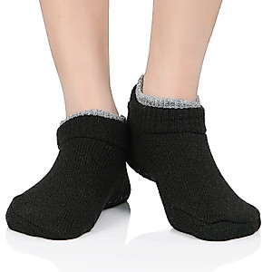 Slipper Socks for Women with Grippers Non Slip Christmas Socks Fuzzy Socks Comfy Winter Hospital Socks Warm Black 1 Pack
