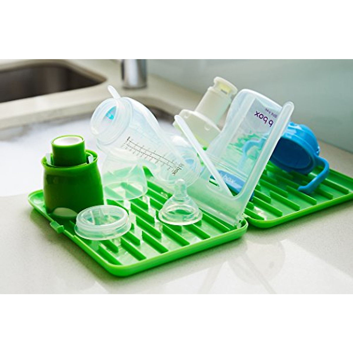 b.box Travel Drying Rack | Compact - Fits into a Diaper Bag | Color: Blueberry | Fits up to 6 Bottles | BPA-Free | Phthalates & PVC Free | Dishwasher Safe (Top Rack)