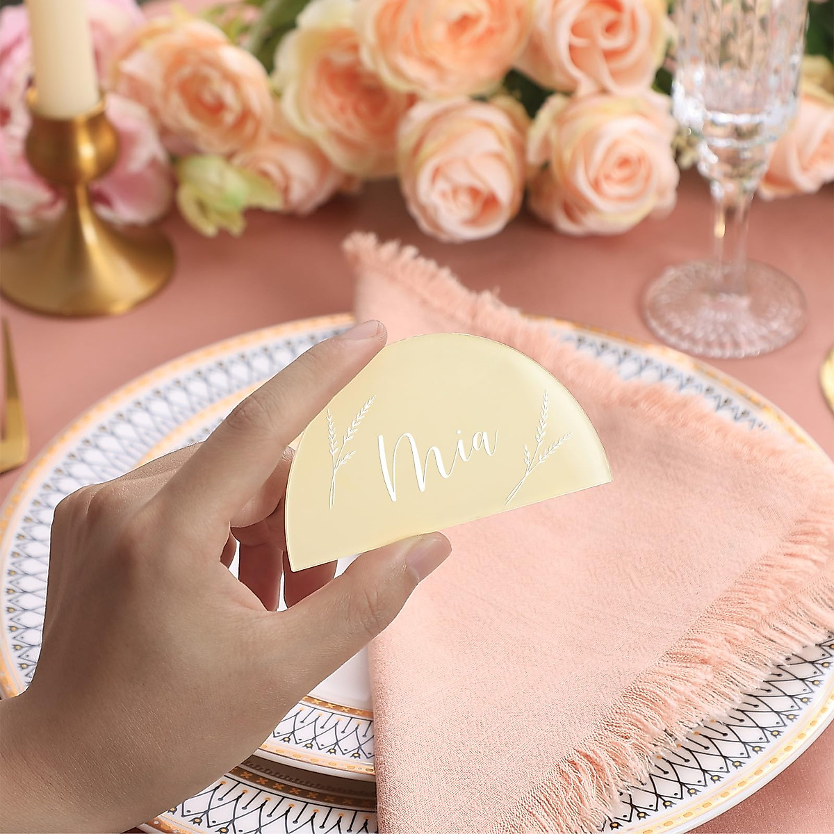 UNIQOOO 20 Pcs Clear Semicircle Acrylic Place Cards, 3.5x2 inches DIY Blank Half Circle Acrylic Sign, 1/8 inch Thick Perfect for Wedding Table Decor, Birthday, Centerpiece, Decoration, Party, Event