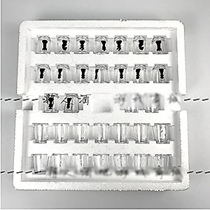 THPT Glass Chess Set with 32 Crystal Wine Glass Chess Pieces and Clear Glass Chess Board， Shot Drinking Chess Game Set for Parties Board Games (Color : Large Chess Set)