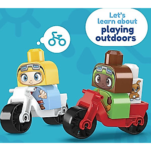 Mega BLOKS Fisher-Price Toddler Blocks Toy Set, Green Town Build ‘n Learn Eco House with 88 Pieces, 4 Figures, Ages 1+ Years