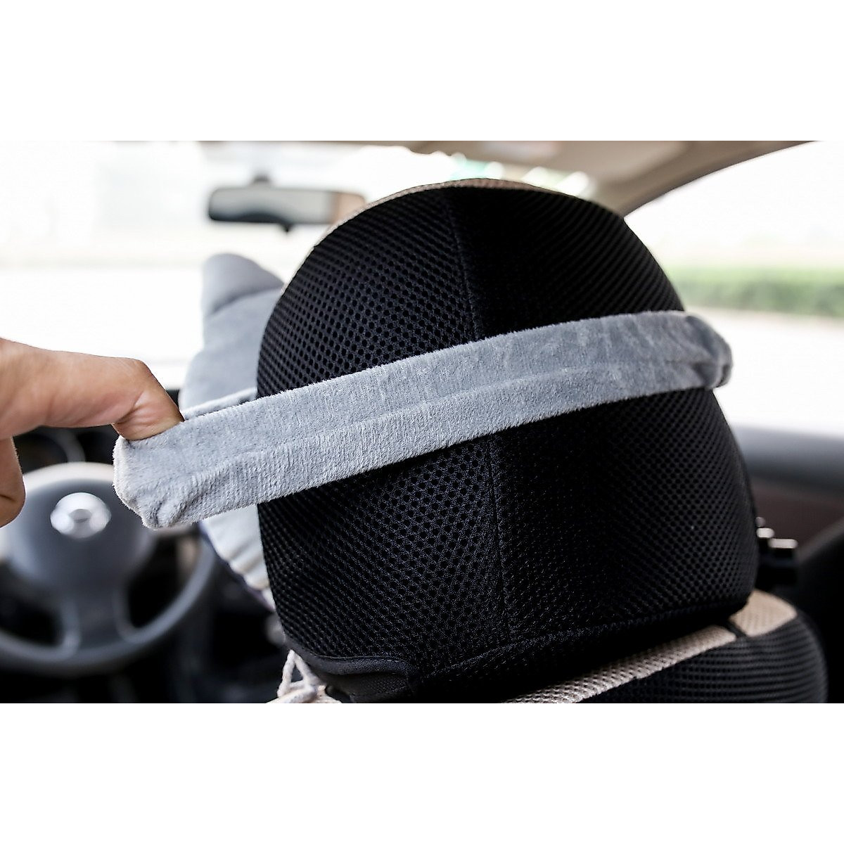 HOT SEAL Creative Funny Doge Lifelike 3D Printed Car Headrest Animals Dog Cat Head Cartoon Pillow Protect Seat Neck (Akitas)