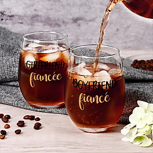 Futtumy Fiance and Fiancee Wine Glass 17Oz, Engagement Gifts for Couples, Engagement Gift, Gifts for Newly Engaged Couples, Engagement Gifts for Boyfriend Girlfriend Him Her Bride Bride to Be