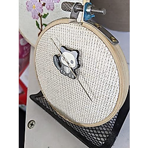 Glow in the Dark Skeleton Kitty Needle Minder