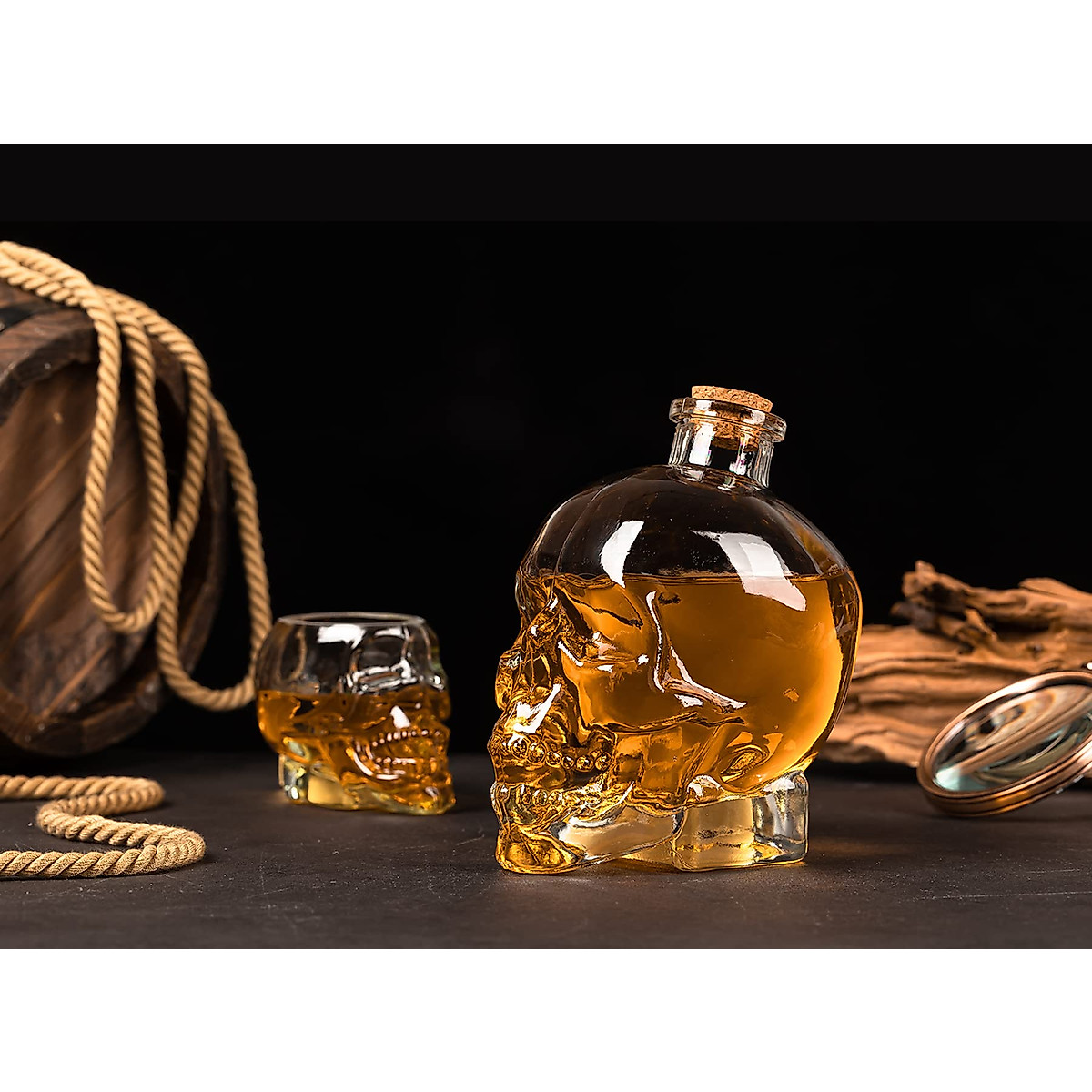 Glass Skull Decanter,750 ML Whiskey Skull Decanter Set with 2 Skull 3 oz Glasses for Halloween Themed Party, Personalized Drinking Cup for Cocktail Wine Vodka As a Skull Gifts