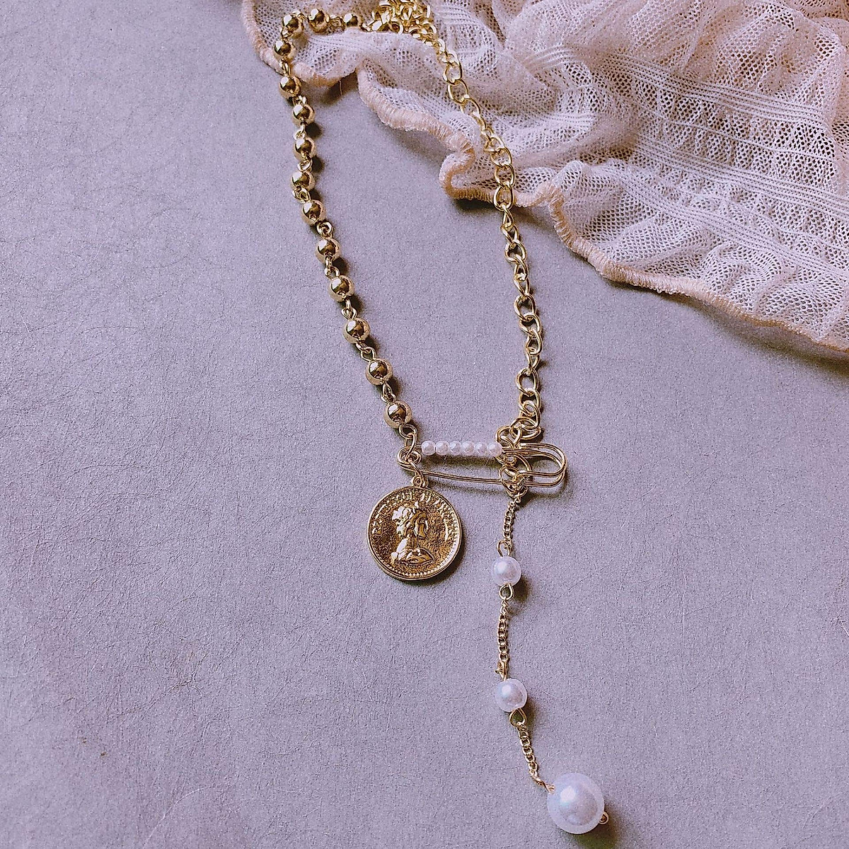 Y2K Necklace Coin Pendant Layered Necklace 18K Gold Plated Ball Splicing Chain Paper Clip Pearl Drop Fashion Y2k Choker Jewelry for Women Girl