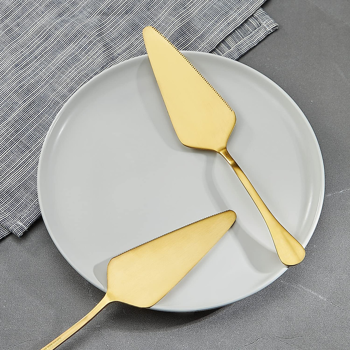 Gold Pie Server Stainless Steel, HOFTEN Cake Pie Pastry Server Set of 5, Professional Dessert Server For Cake Cheese Pie Pizza and more, Serrated Cake Knife （8.93inch Length)