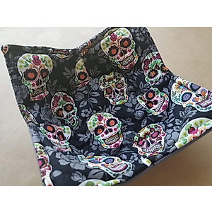 Sugar Skull Microwave Bowl Cozy Día de Muertos Reversible Microwaveable Pot Holder Day of the Dead Bowl Holder Day of the Dead Kitchen Linens Skull Home Decor Gifts Under 10 Halloween Hostess Gift