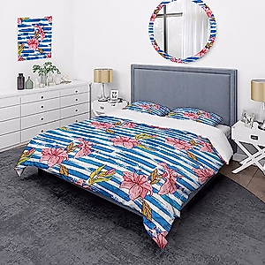 DESIGN ART Designart 'Blue and Red Grunge Striped' Patterned Duvet Cover Set King