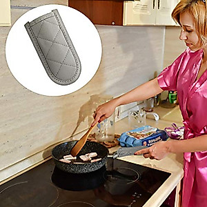 4 Pieces Hot Pan Handle Sleeves Heat Resistant Covers Non-Slip Holders for Home Kitchen Cooking Tools (Classic Styles)