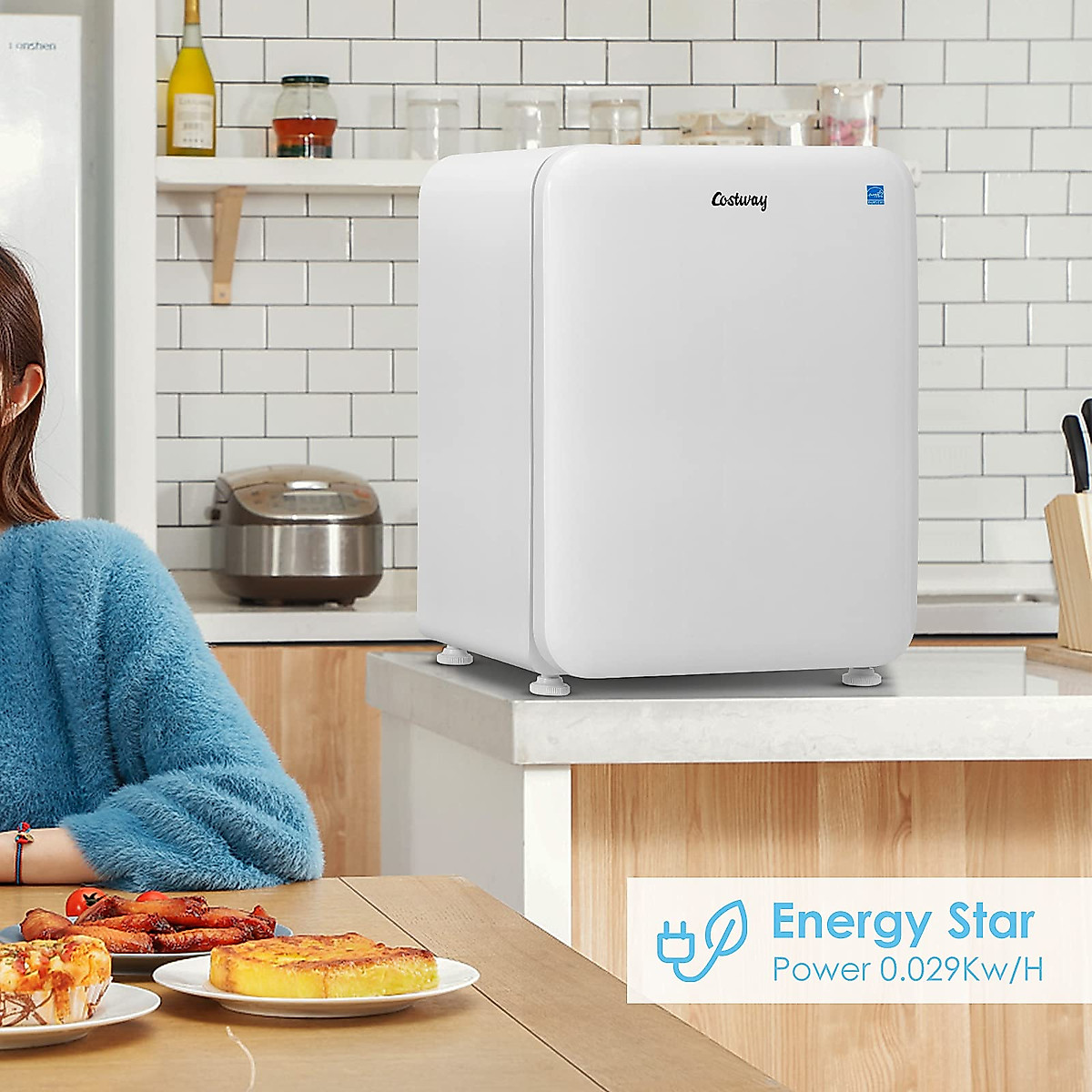 COSTWAY Compact Refrigerator, 2.4 cu ft. Single Door Small Fridge with Auto Defrost, Adjustable Temperature 32℉ to 50℉, Reversible Door, Removable Glass Shelves, Mini Fridge for Bedroom, Apartment, White