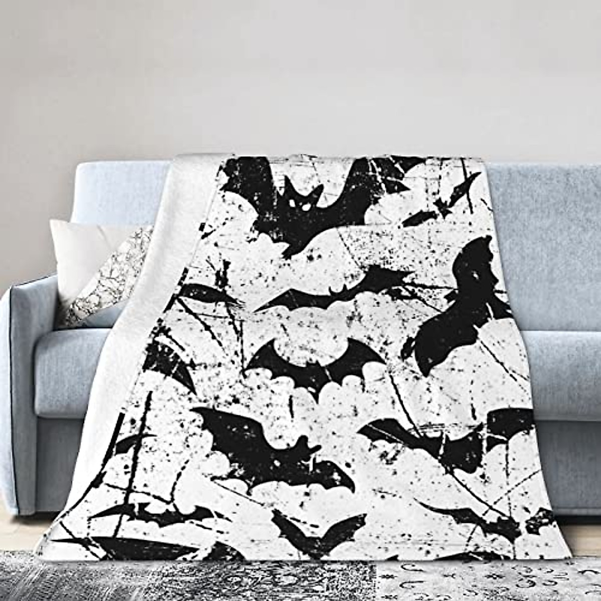 Halloween Bat Throw Blanket Super Soft Warm Bed Blankets for Couch Bedroom Sofa Office Car, All Season Cozy Flannel Plush Blanket for Girls Boys Adults, 60"X50"