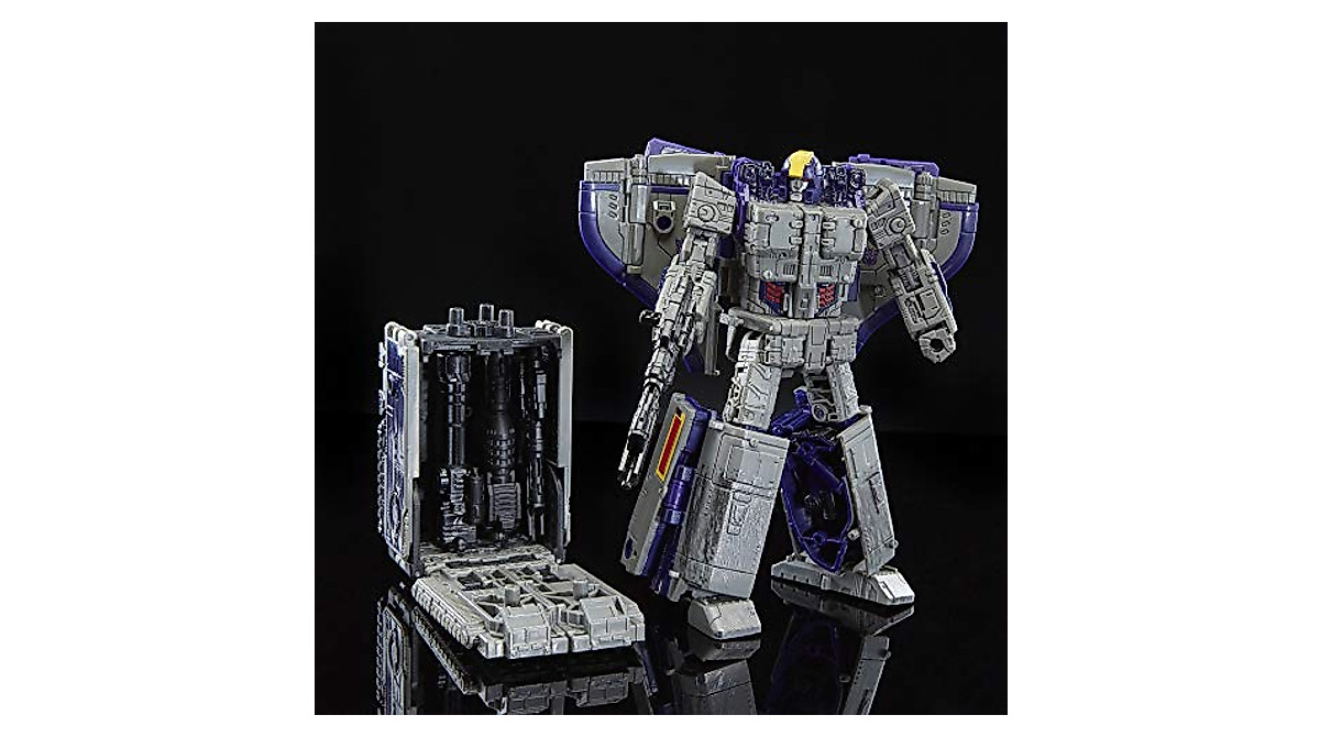 Transformers War for Cybertron Astrotrain Action Figure