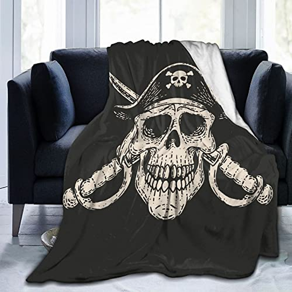 Perinsto Pirate Skull Throw Blanket Ultra Soft Warm All Season Decorative Fleece Blankets for Bed Chair Car Sofa Couch Bedroom 50"X40"