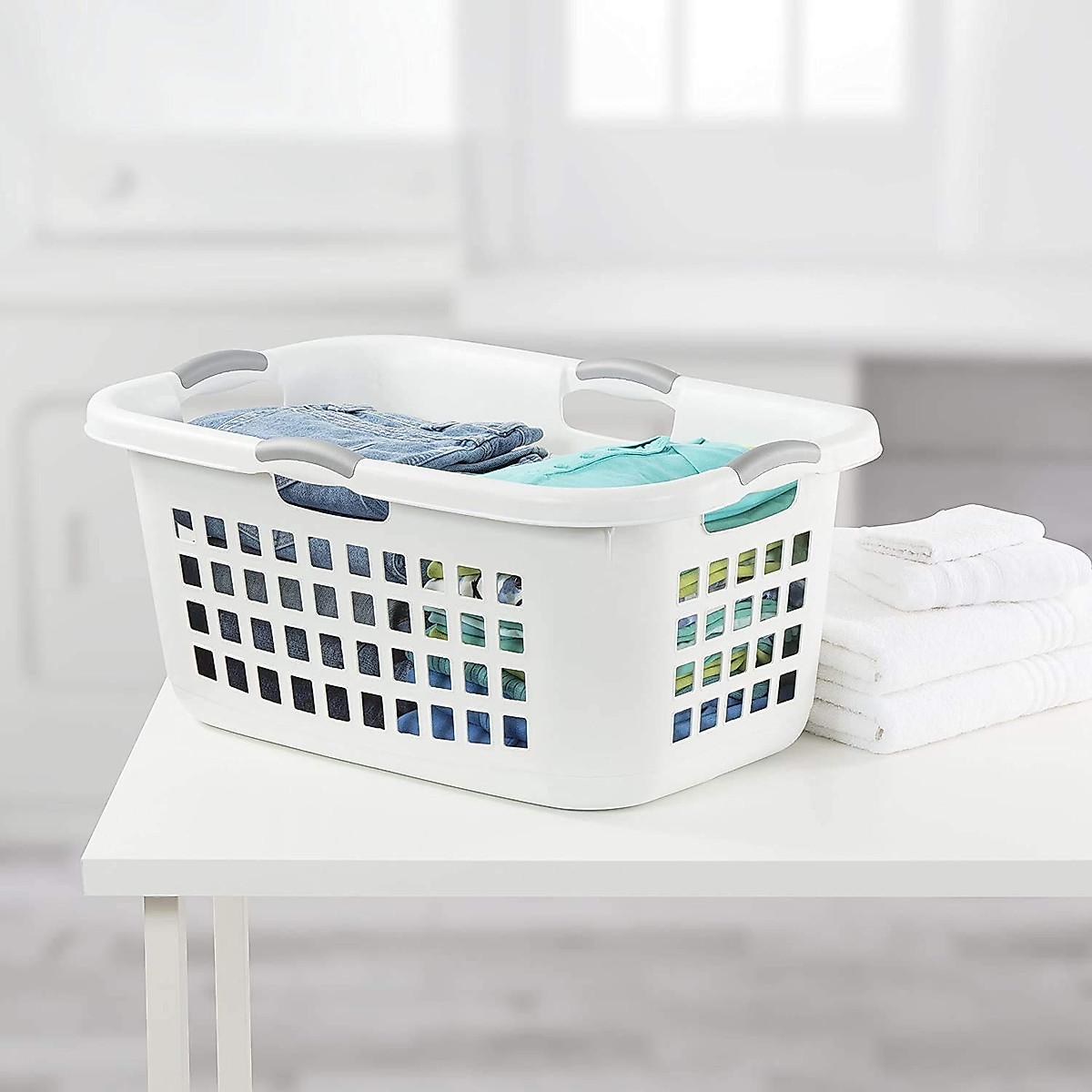 Sterilite 12168006 2 Bushel 71L Ultra Laundry Basket, White w/Titanium handles, 6 pack & 12248004 Laundry Basket, 62 L, White, Pack of 4