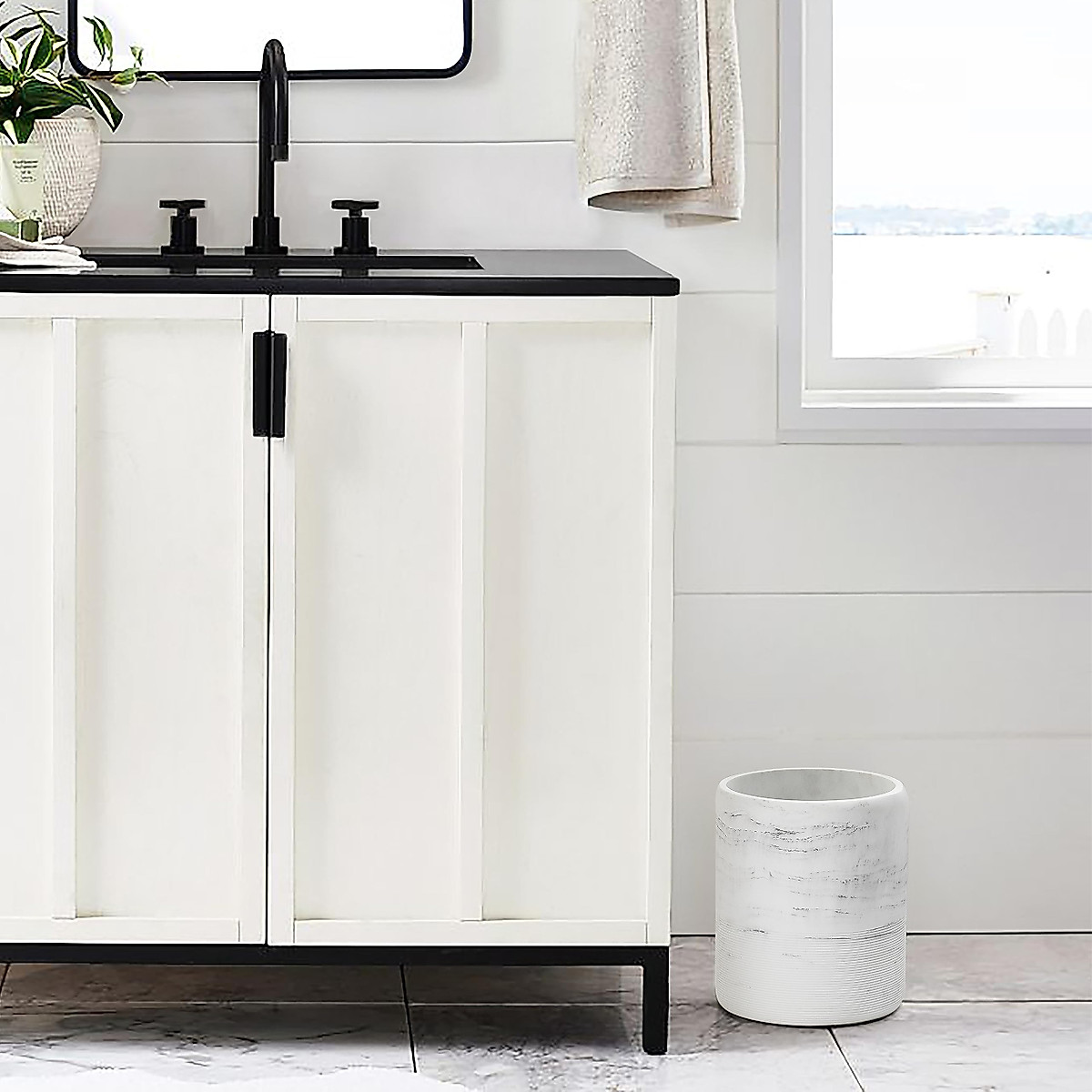 QL DESIGN Bathroom Trash Can - Decorative Bathroom Wastebasket Finished in Resin, Beautiful Marble Look, Modern Round Waste Basket for Bathroom, Powder Room Or Living Room (Marble Style)