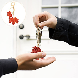 NUOBESTY Leaf Pendant Cute Backpack Decorative Metal Keychain Maple Leaf Shape Keychain Exquisite Maple Leaf Hanging Key Ring Fall Decor Flower Keychain