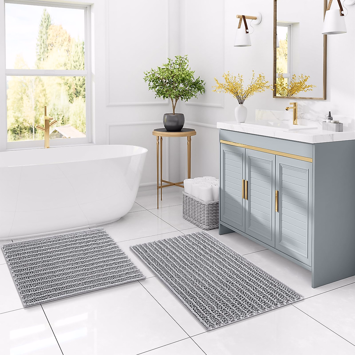 Arotive Luxury Chenille Bathroom Rug Mat, Extra Soft Thick Absorbent Shaggy Bath Rugs, Non-Slip Machine Wash Dry Plush Bath Mats for Bathroom, Shower, and Tub (16''x24'', Light Grey)