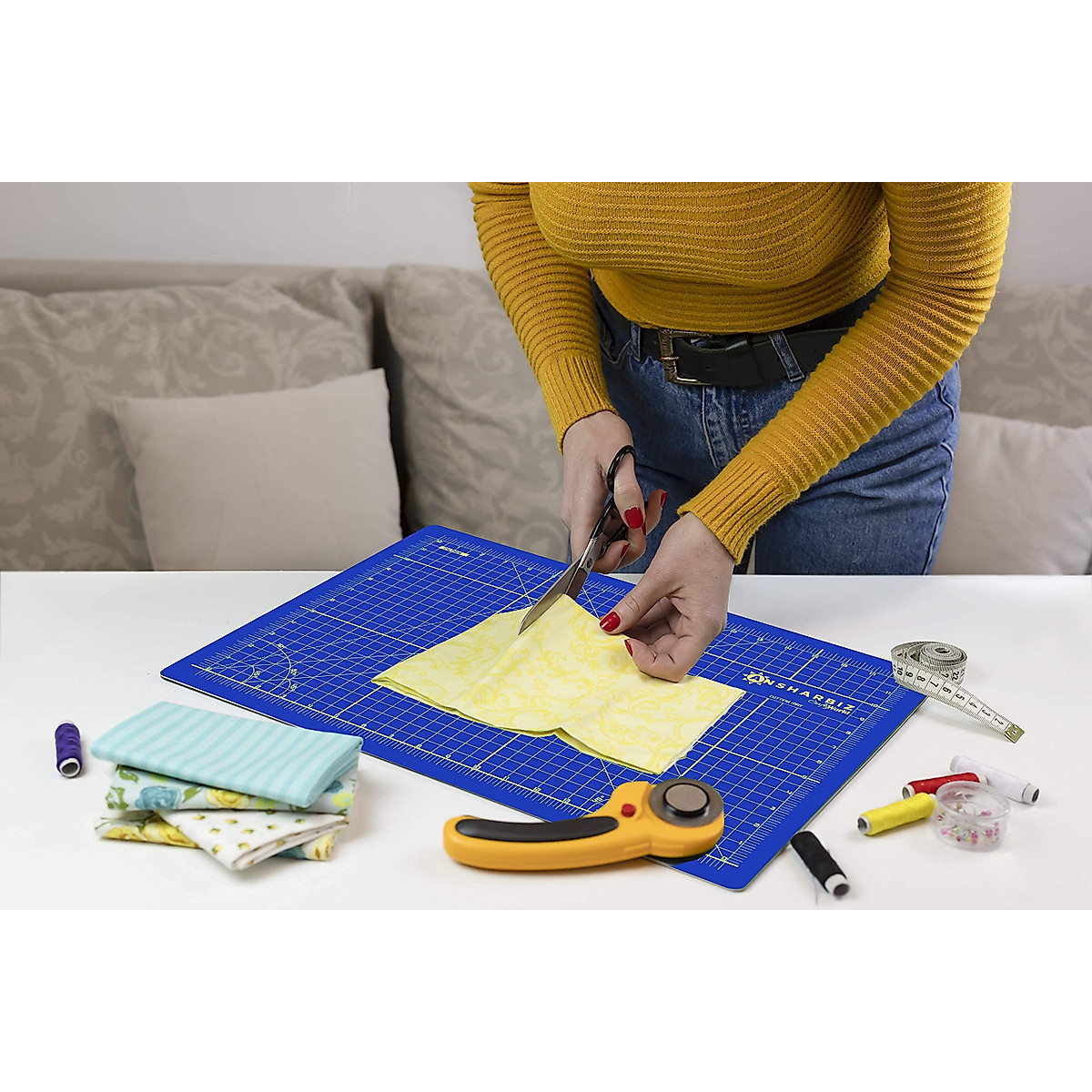 Crafty World 18 x 24 Cutting Mat for Sewing, Self Healing Double Sided Quilting Crafts Mat - Fabric Cutting Mat - Non Slip surface - Rotary Cutting Board Green