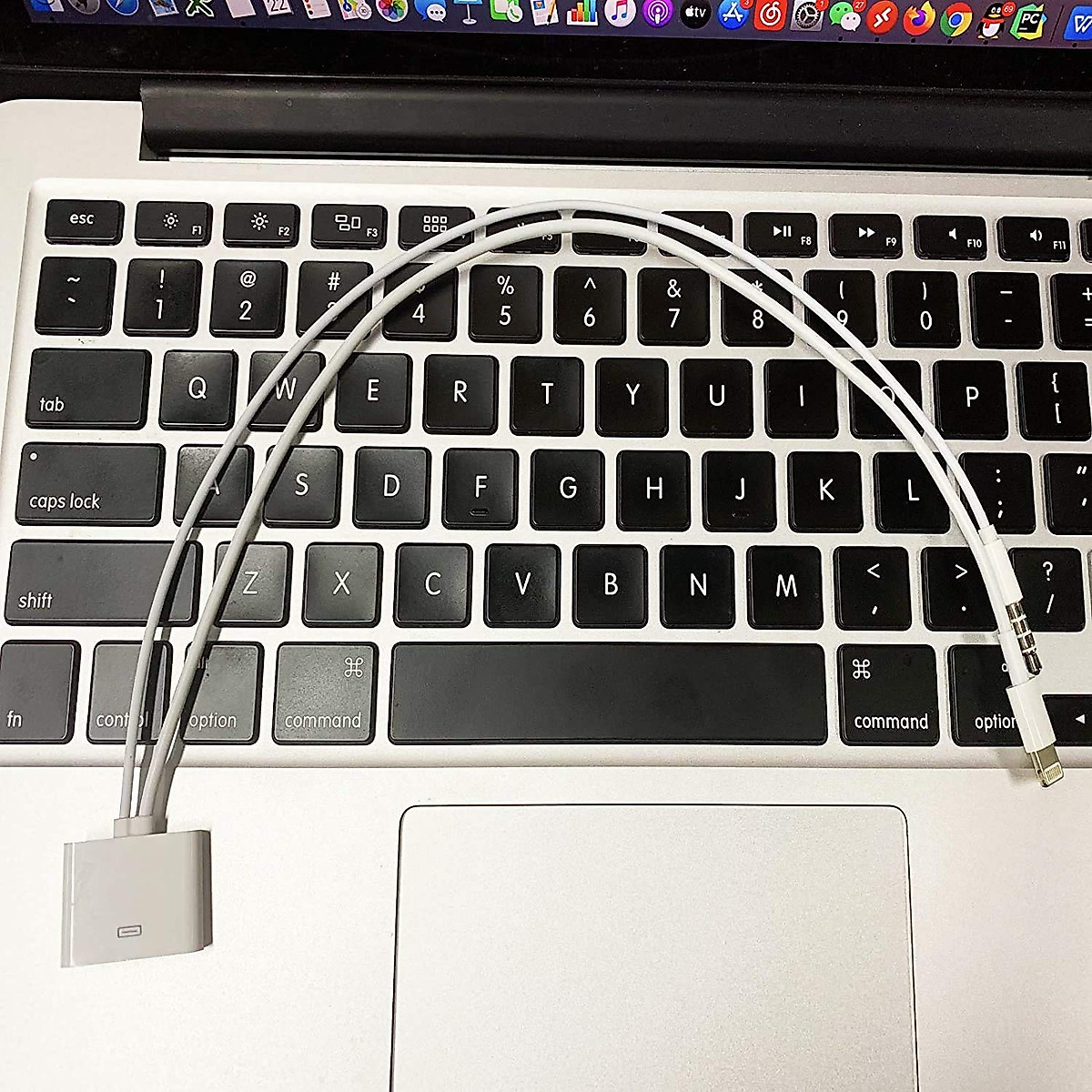 Belcompany Lightning to 30 Pin Cable for iPhone with 3.5mm AUX Audio Port