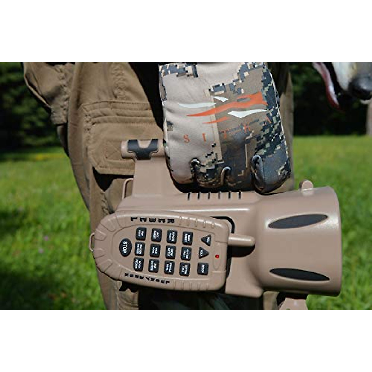Lucky Duck Rebel Predator Electronic Caller with Decoy