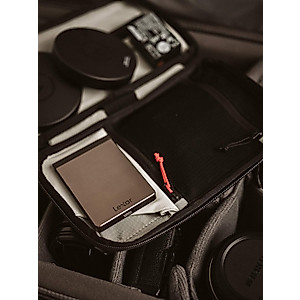 Lexar 1TB SL200 Portable SSD, Read/Write Speeds of up to 550/400 MB/s, USB-C, External Solid State Drive (LSL200X001T-RNNNU)