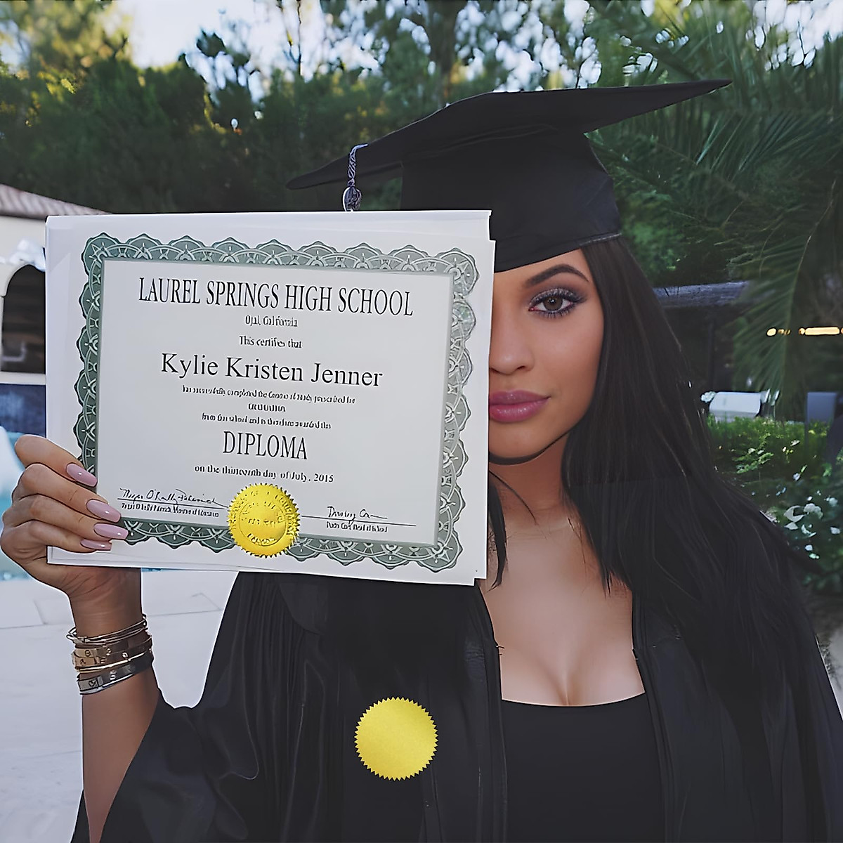 100pcs 1 3/4" Self-Adhesive Gold Embossed Foil Blank Certificate Sealing Stickers - Perfect for Invitations, Notary Seals, Corporate Seals, Personalized Monogram Emboss (Gold)