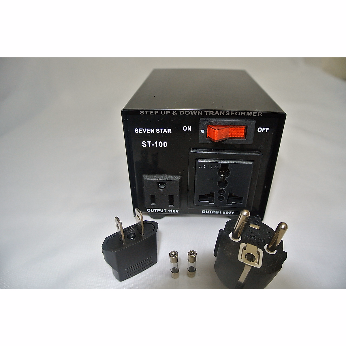 SEVENSTAR ST 100 W U/D ST 100 Watt Transformer Up/Down 110-220 Volt