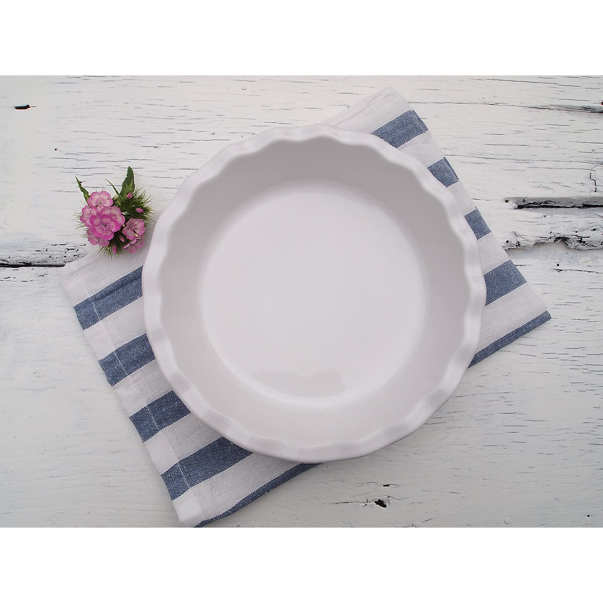 Emile Henry Made In France 9 Inch Pie Dish, White