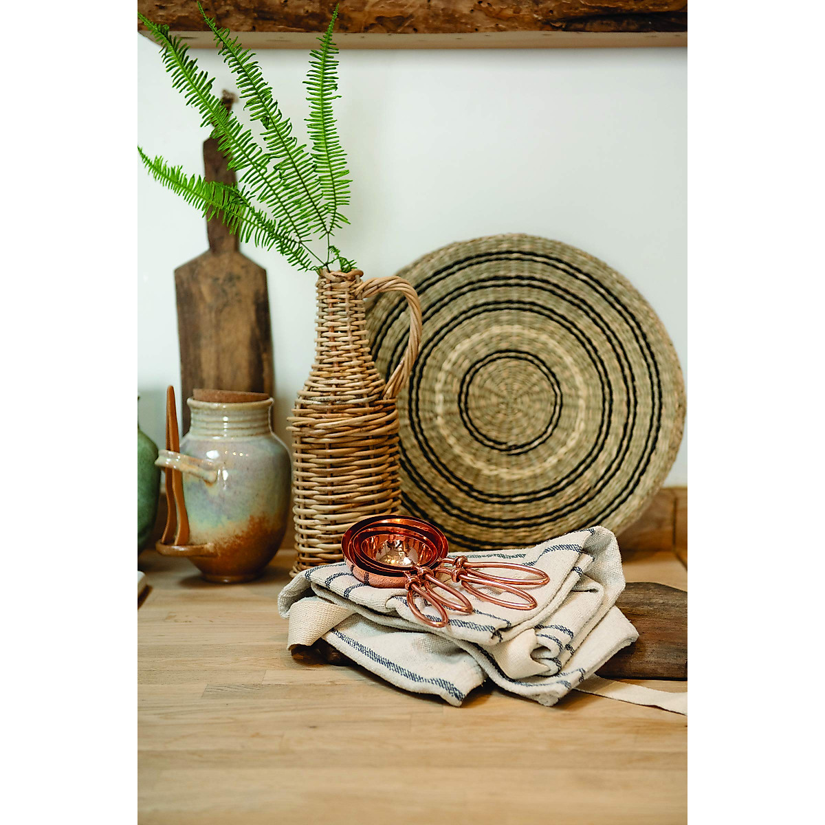 Creative Co-Op Hammered Stainless Steel Leather Tie (Set of 4 Sizes) Scoops, Copper