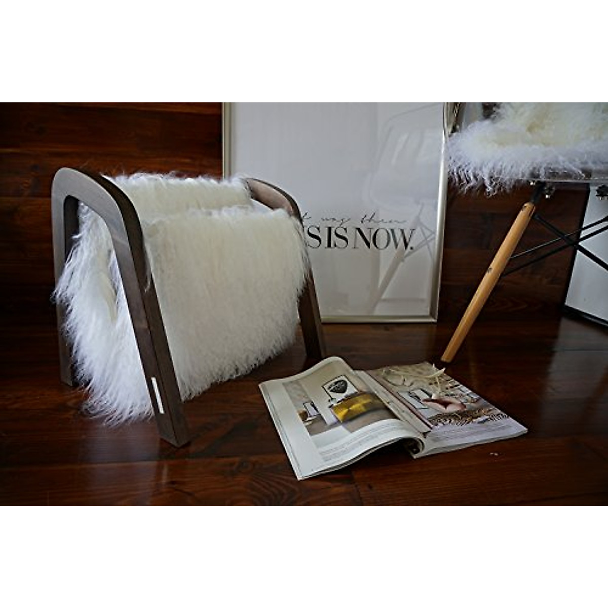 MILABERT Exclusive Oak Wood Magazine Rack with Genuine White Rare Mongolian/Tibetan Sheepskin Rug - Curly Soft Wool - Design Furniture (MR1)