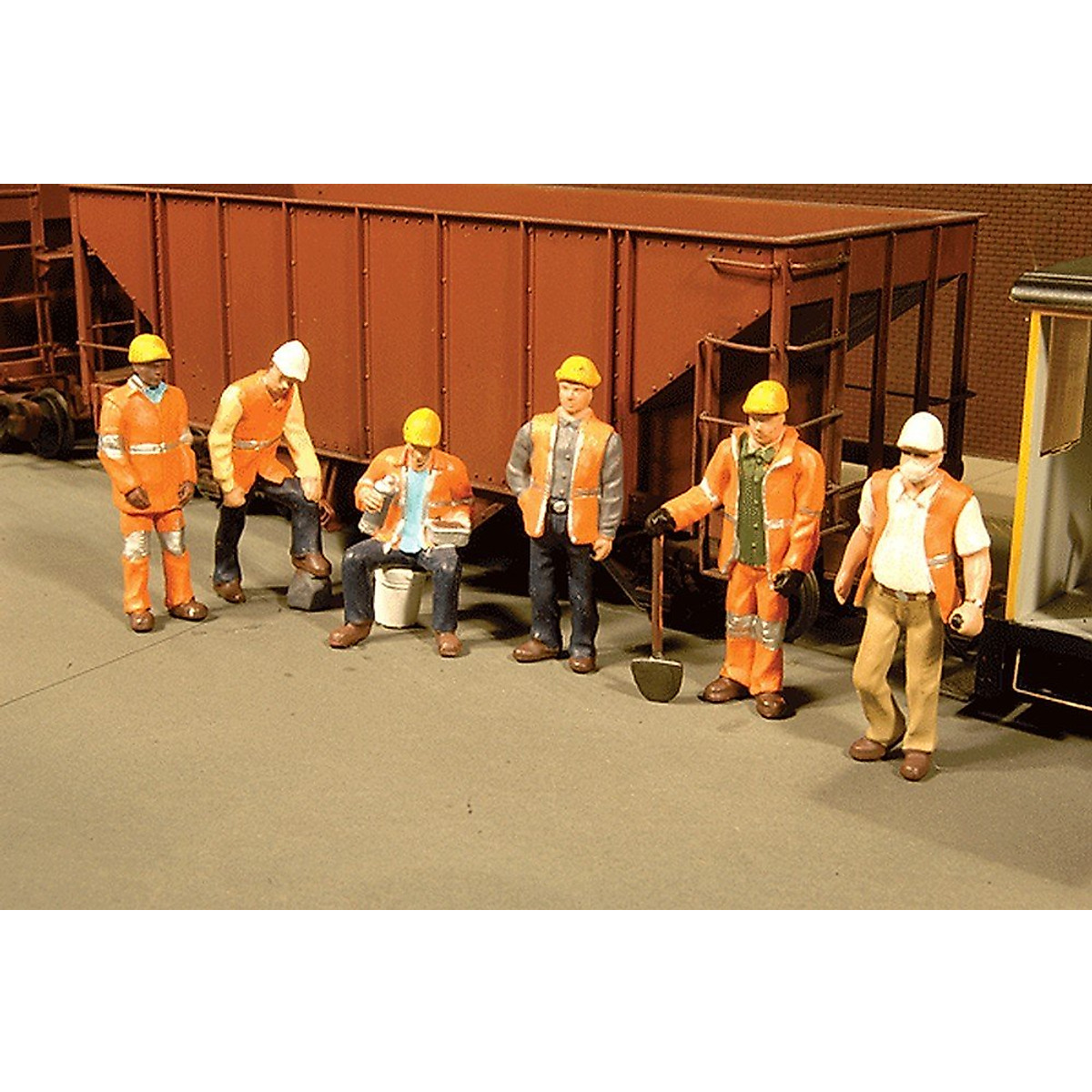 Bachmann Trains - FIGURES - MAINTENANCE WORKERS (6pcs/pk) - HO Scale