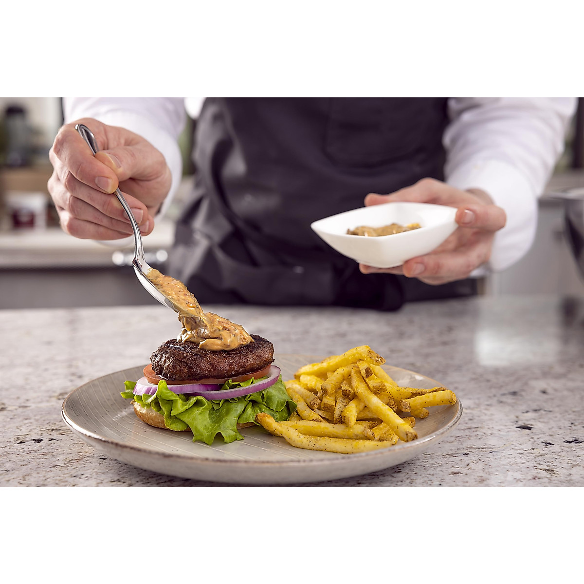 Minor's Beef Base and Stock, Great for Soups and Sauces, 0 Grams Trans Fat, No Added MSG, 16 oz