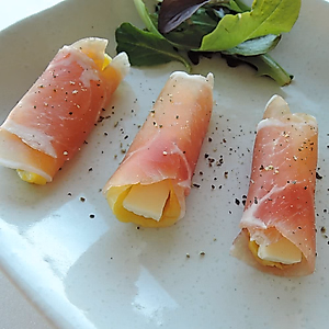 Gluten Free Pickled daikon radish, 3.5oz x 3packs, MSG free, No coloring and preservative added, Slightly sweetened, Product of Japan