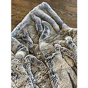 Eikei Luxury Faux Fur Throw Blanket Super Soft Oversized Thick Warm Afghan Reversible to Plush Velvet in Tan Grey Wolf, Cream Mink or Blush Chinchilla, Machine Washable (Timberwolf, X-Long)