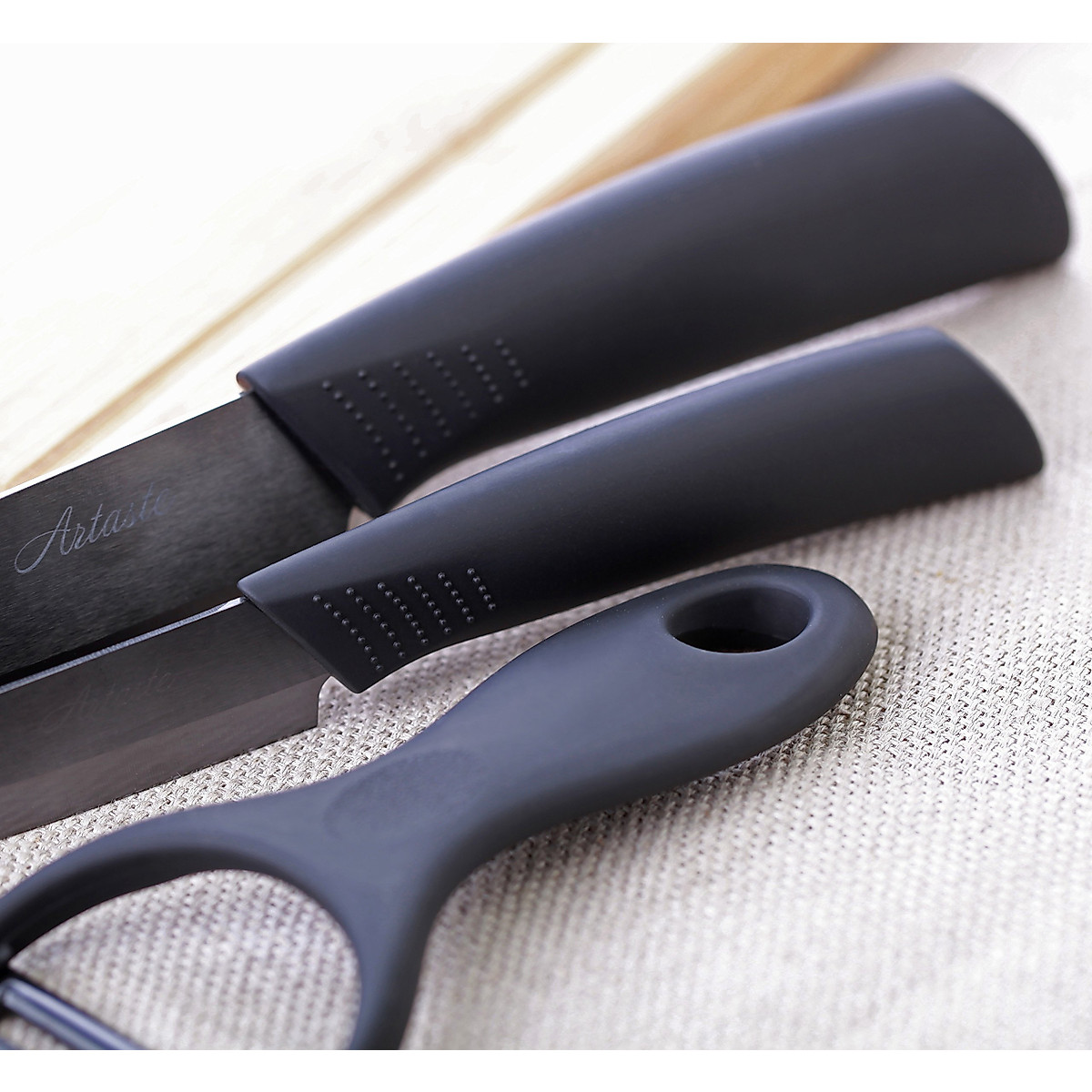 Artaste 59229 3-Piece Ceramic Knife Set