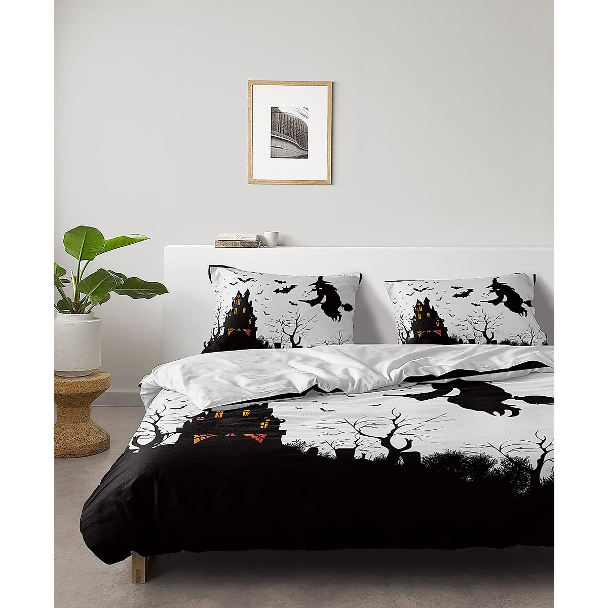 Chucoco Queen Duvet Covers Set Halloween Black Witch Broom 4 Pcs Bedding Sets Brushed Microfiber Quilt Covers Lightweight Cozy Flat Sheet with 2 Pillowcases Haunted House Graveyard Bats