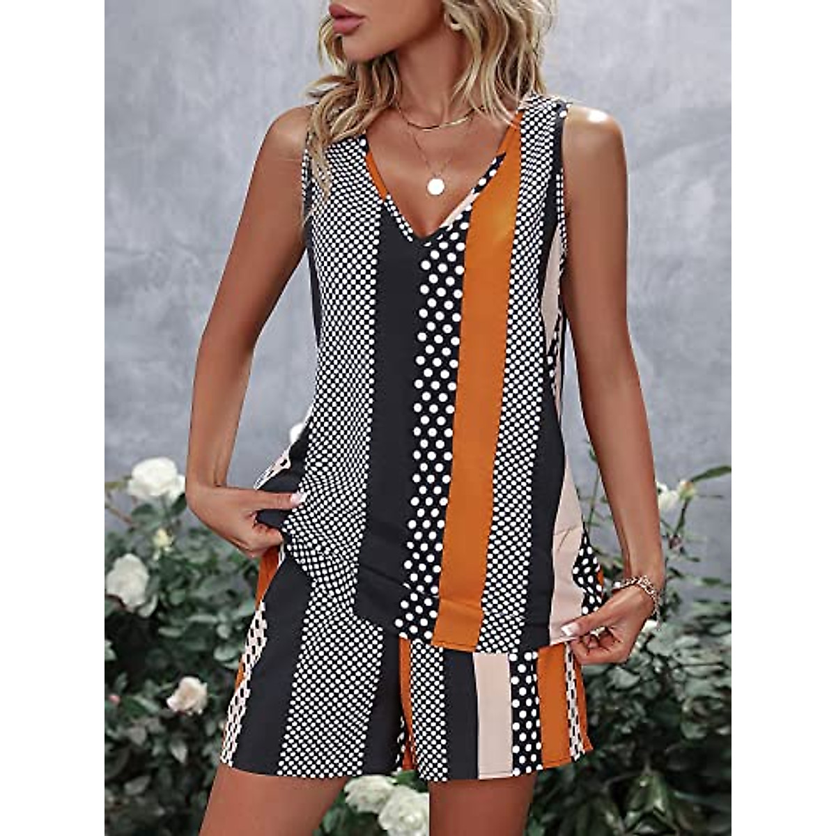 WDIRARA Women's Casual Camisole Two-Piece Outfits Summer Sleeveless V Neck Polka Dot Print Tank Top & Shorts Multicolor XL