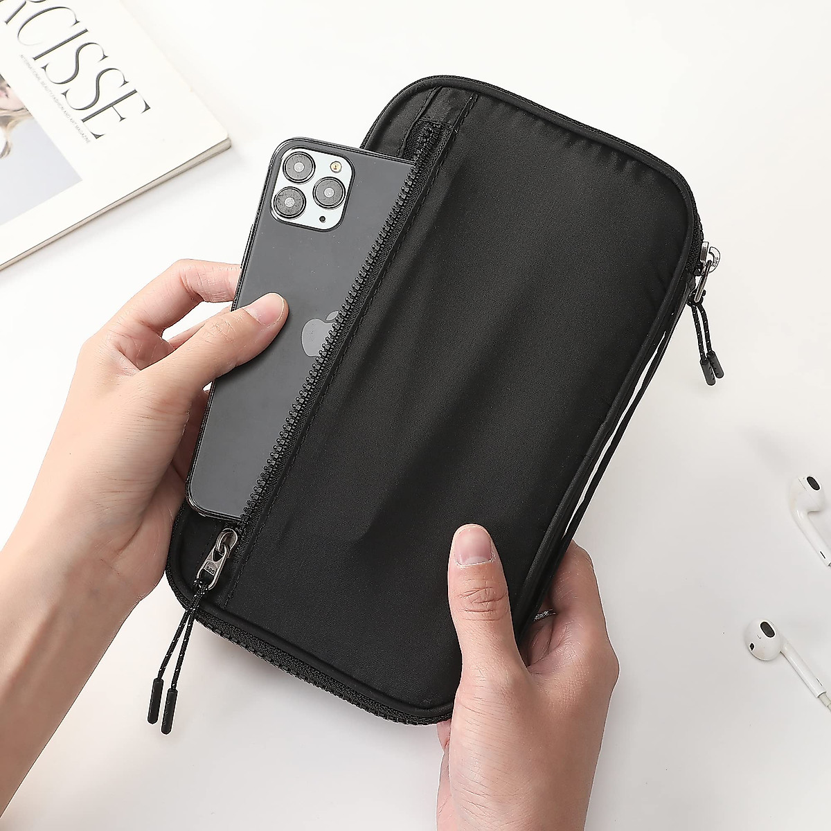 vadoworld Family Passport Holder Wallet, RFID Blocking, Travel Essential for Men and Women, Travel Document Organizer (Black)