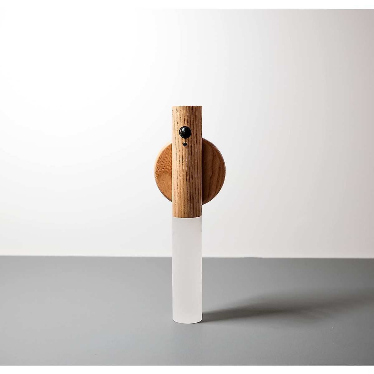 Hireath Portable Smart LED Battery Powered Wall Sconce Stick On Lights, Motion Sensor Night Light, Magnetic Rechargeable Lights for Living Room, Bedroom, Kidsroom, Bathroom, Hallway, Wardobe.