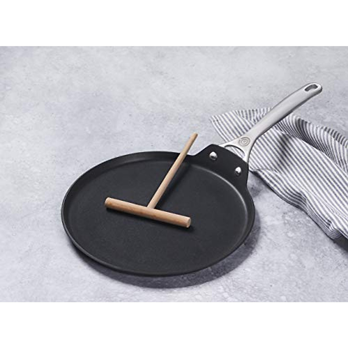 Le Creuset Toughened Nonstick PRO Crepe Pan with Rateau, 11"