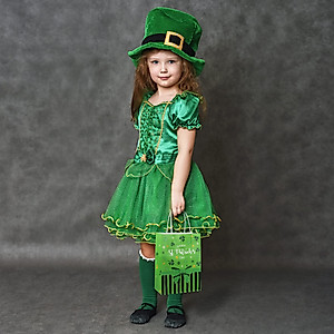 MIMIND 24 Pack St. Patrick's Day Gift Bags with 24 Sheets Tissue Paper Irish Green Clover Goodie Treat Bags with Handle Shamrock Theme Party Favor Bags for St. Patrick's Day Party Supplies, 8 Designs