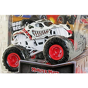 Monster Jam 2022 Spin Master 1:64 Diecast Truck with Bonus Accessory: Ruff Crowd Monster Mutt Dalmatian