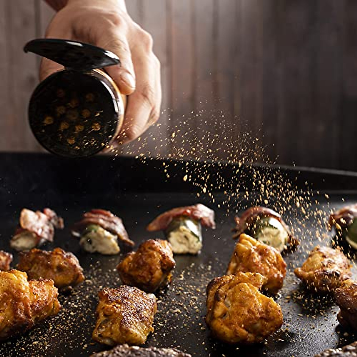 Blackstone 4160 Outlaw BBQ Powder for Beef, Poulty, Pork, Chicken, Fries, Steaks Tasty Spices with Sweetness and Citrus, All-Purpose Cooking Grilling Barbecue Seasoning, 5.9 Oz, Multicolored