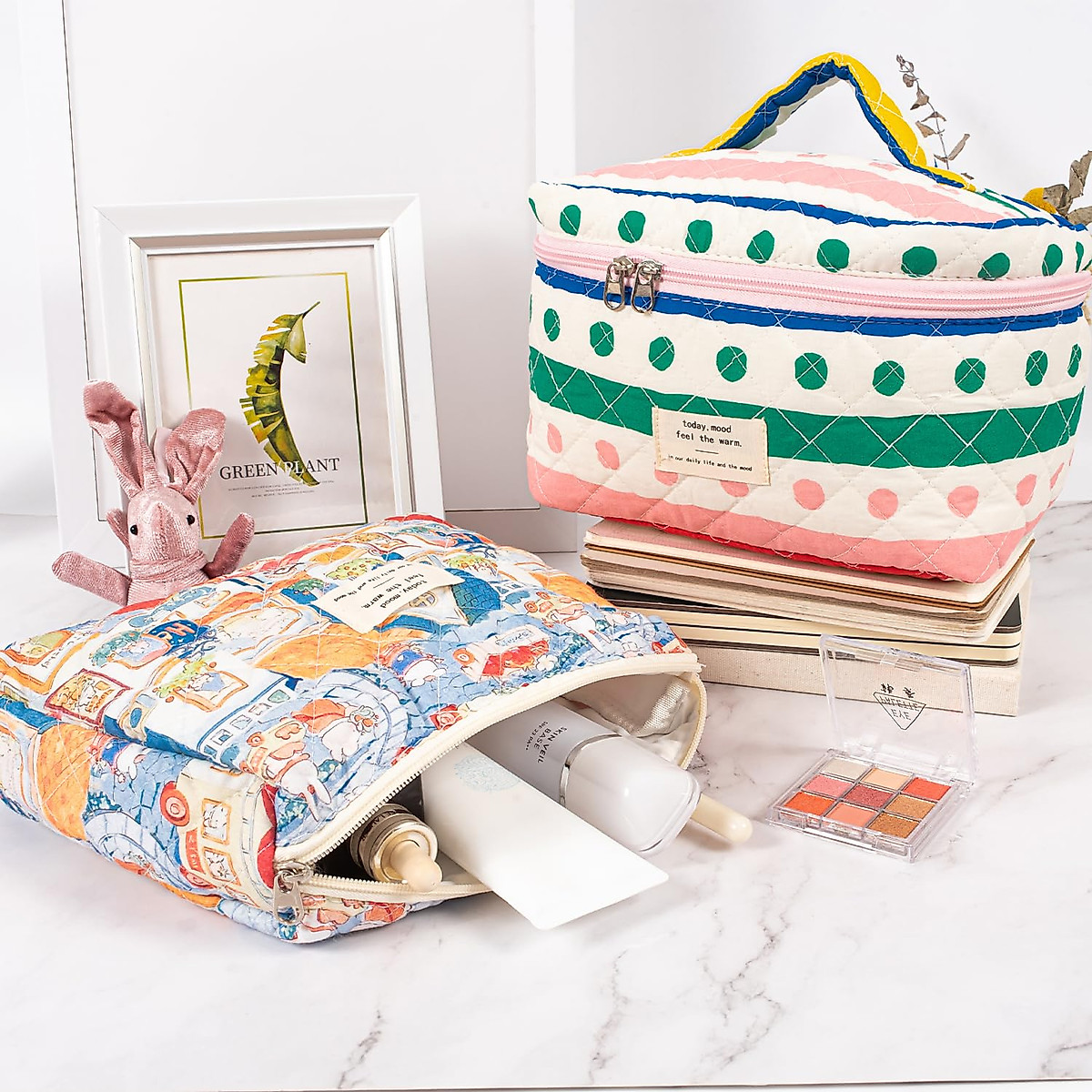 Cotton Quilted Makeup Bag Cut Cosmetic Pouch Large Capacity Flap Handheld Travel Cosmetic Bag Kawaii Coquette Aesthetic Floral Toiletry Bag for Women (Bunny)