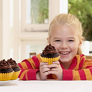 1000 PCS Cupcake Liners 1.25 inches Mini Foil Baking Cups Wrapper Muffin Cases Gold and Silver Tulip Paper Cups for Baby Shower, Birthday Party, Weddings Decorations (Silver,Gold)