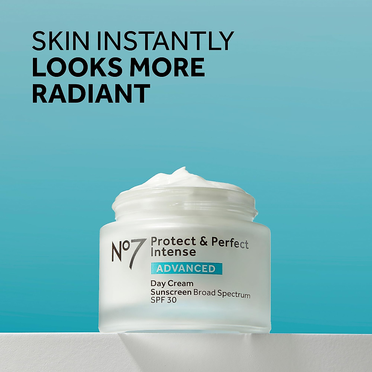 No7 Protect & Perfect Intense Advanced Day Cream SPF 30 - Anti-Aging Facial Moisturizer with Anti-Wrinkle Technology - Hydrating Hyaluronic Acid Cream for Radiant Youthful Skin (50ml)
