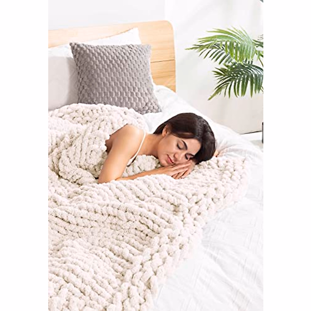 clootess Chunky Knit Blanket Knitted Throw Crochet Chenille Yarn Woven for Bed Sofa Textured Thick Cable Decor (Beige 50x63 in)