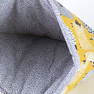 Ulster Weavers Tea Cosy - Vibrant Kitchen Accessory, 100% Cotton, Warming & Insulating, Machine Washable - Perfect for a Traditional English High Tea Experience, Dotty Sheep, Yellow